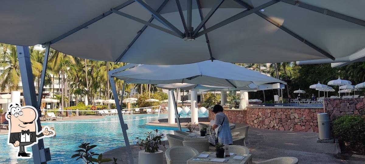 Pool Restaurant at Mayan Palace at marina, Puerto Vallarta - Restaurant ...