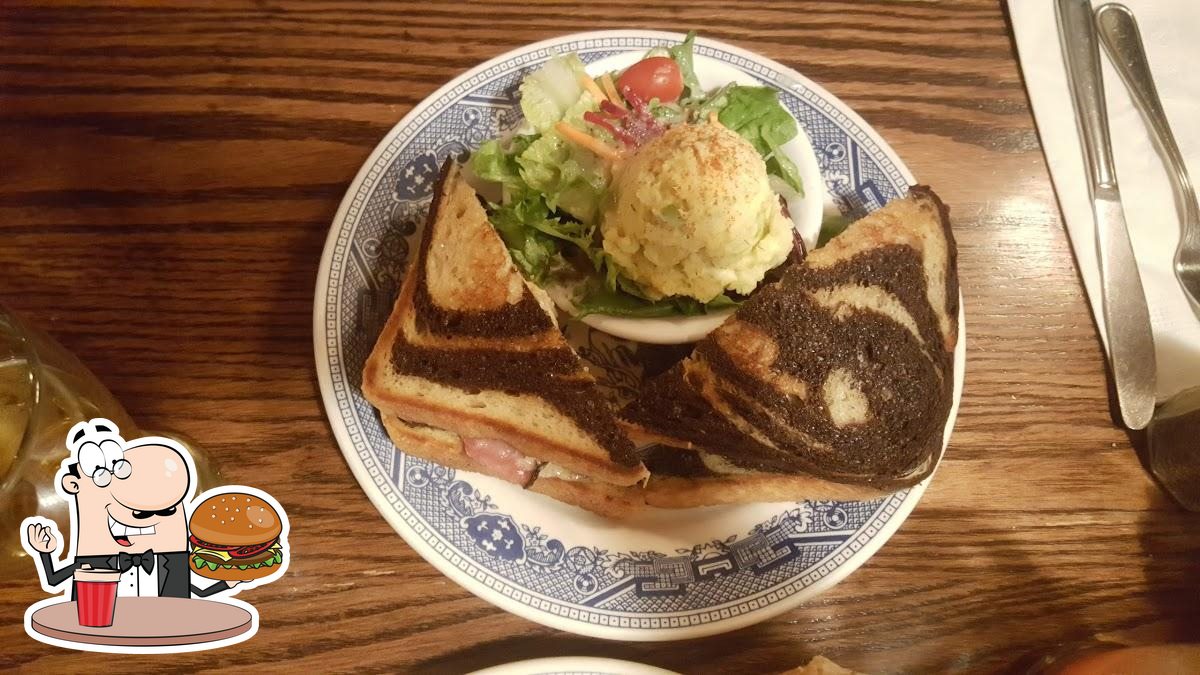 Crow & Gate Pub in Nanaimo - Restaurant menu and reviews