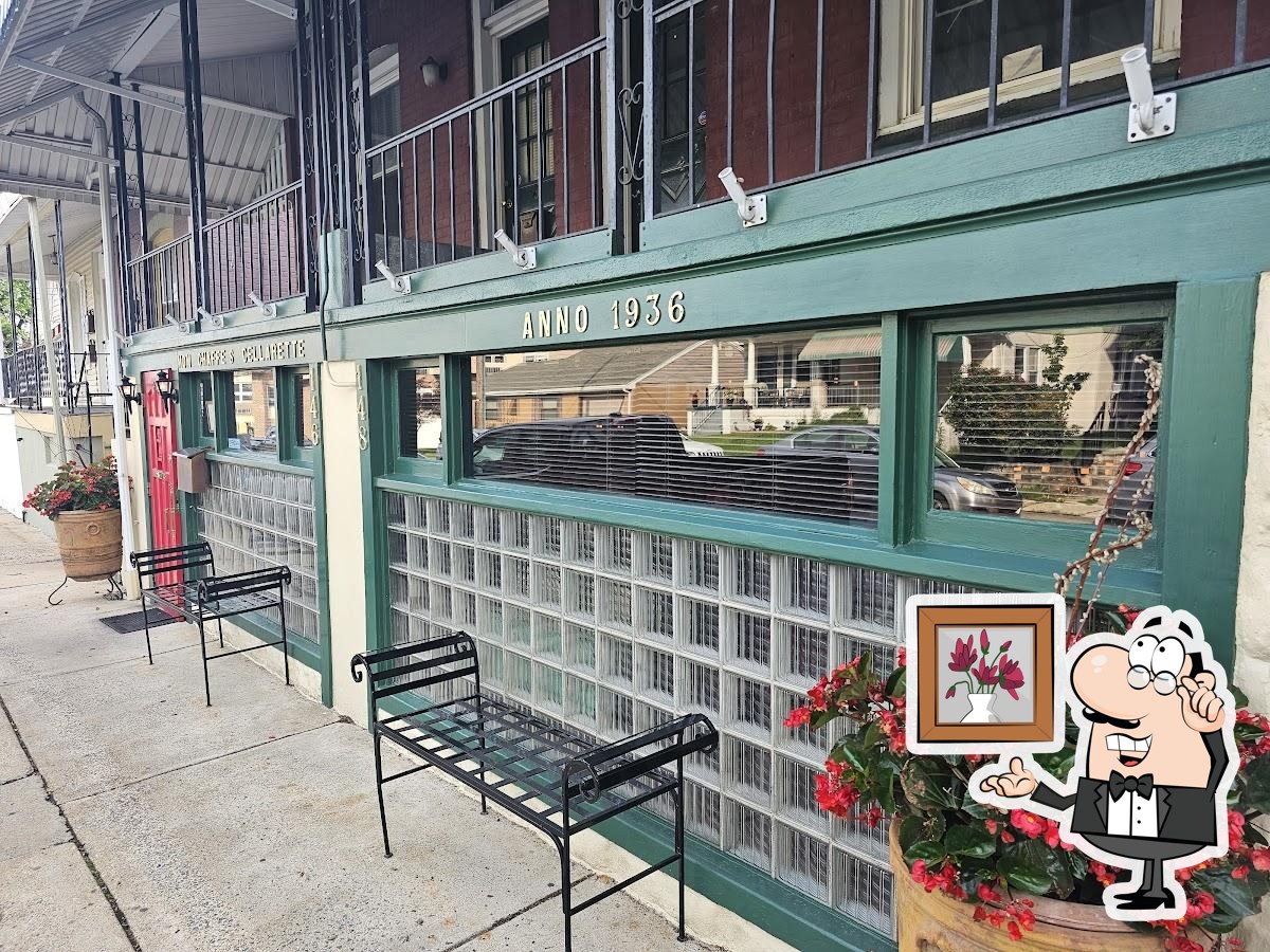 Mom Chaffe's Cellarette, Reading - Restaurant menu, prices and reviews