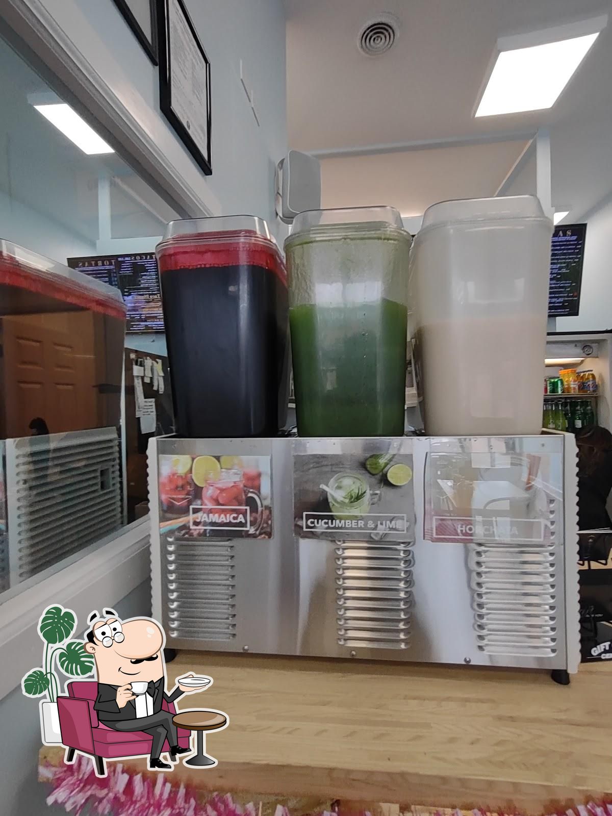 TTS Tacos & Tortas in Chicago - Restaurant menu and reviews
