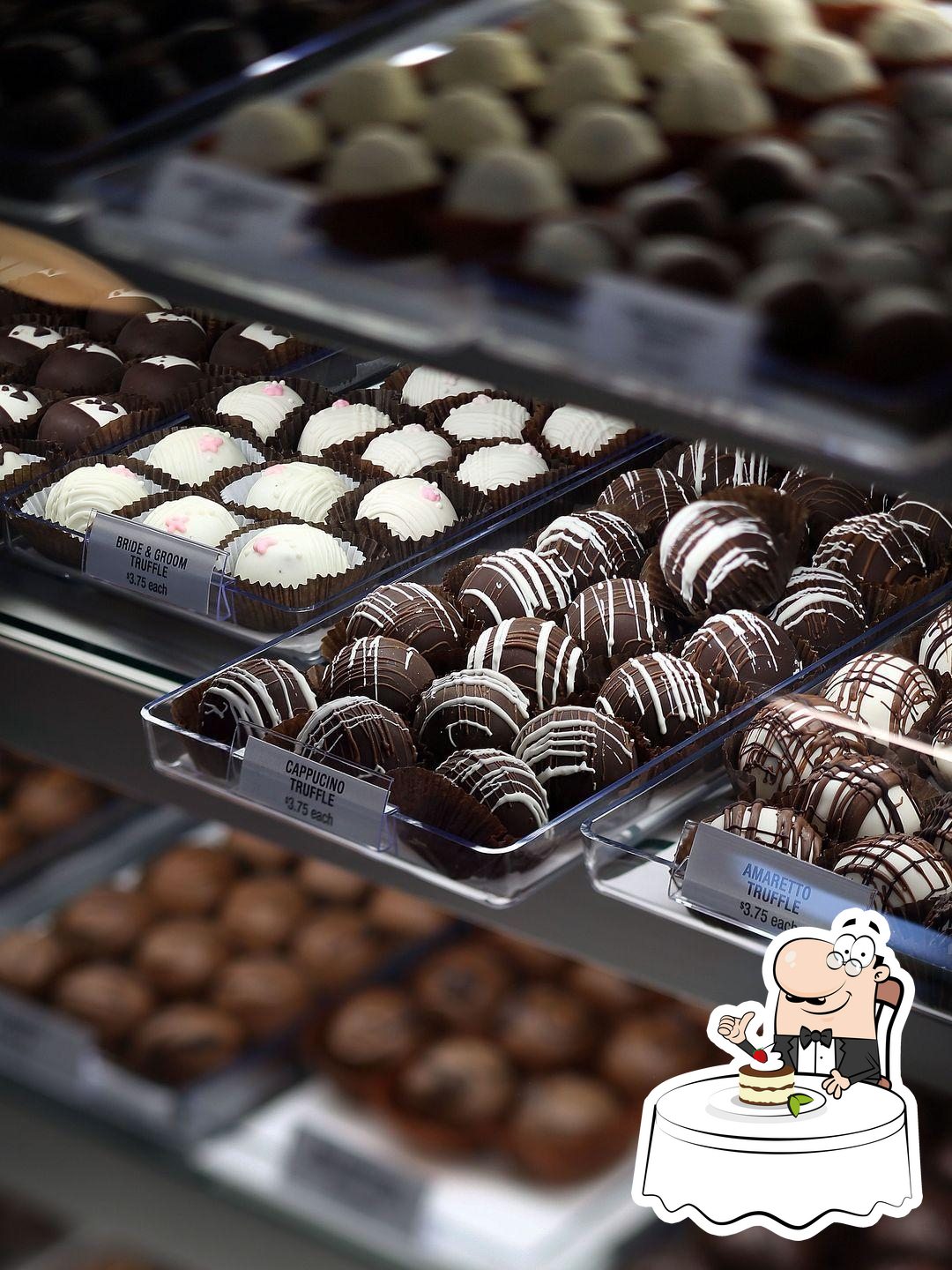 Minnie Mae's Sweets Shop, 3734 Elvis Presley Blvd in Memphis ...