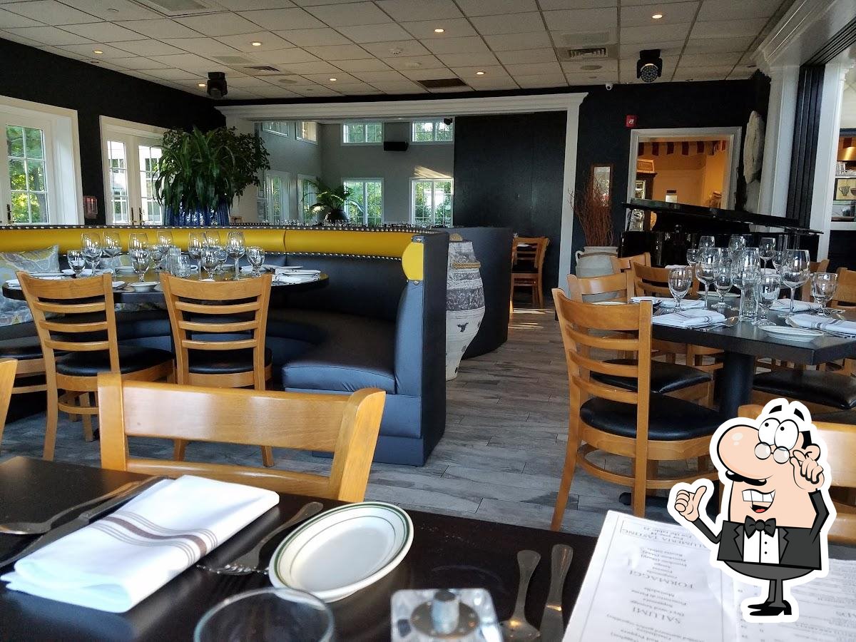 Stella Trattoria & Bar in Blue Point - Restaurant menu and reviews