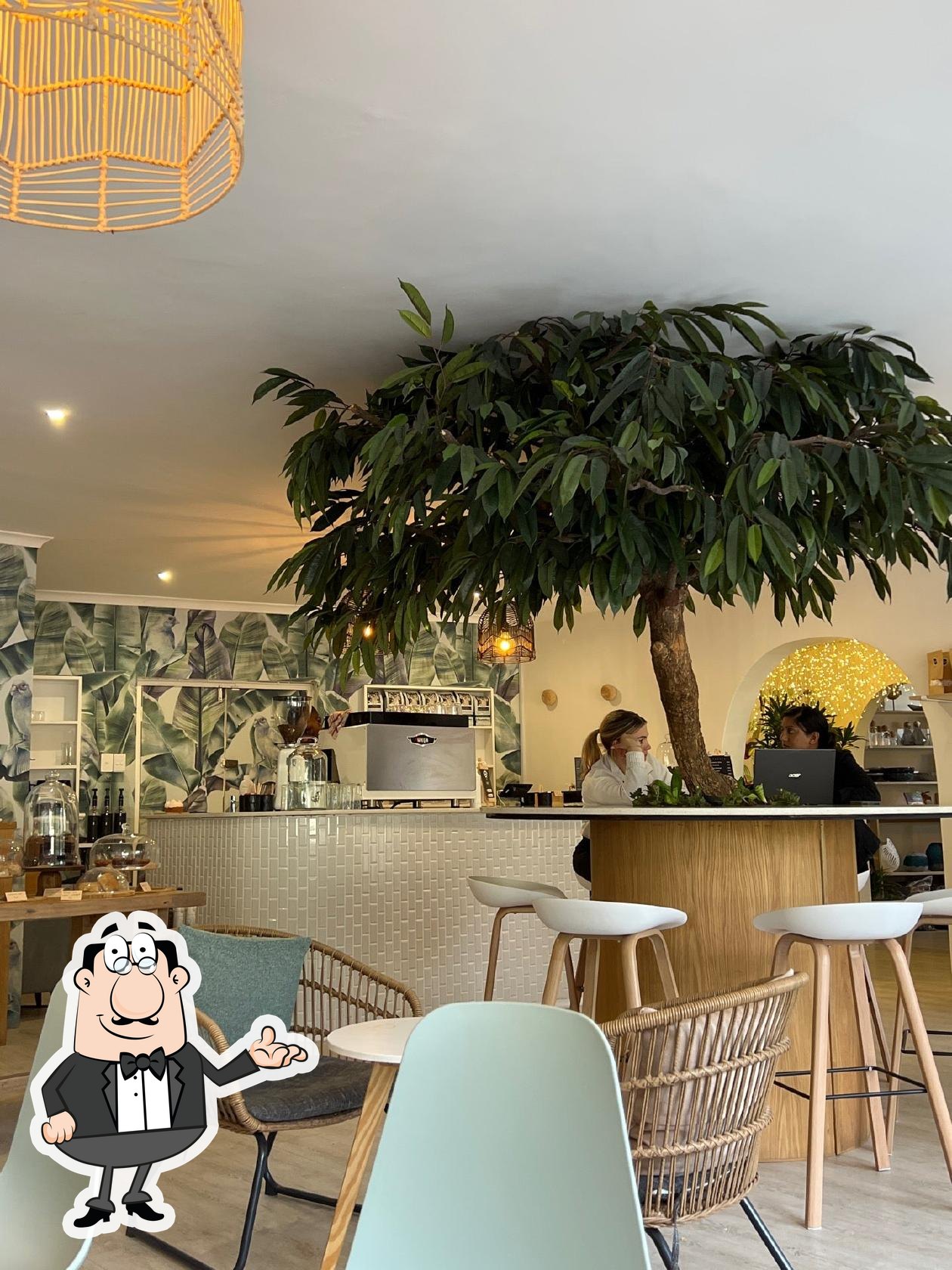 Rioca Cafe, Waterfall - Restaurant reviews