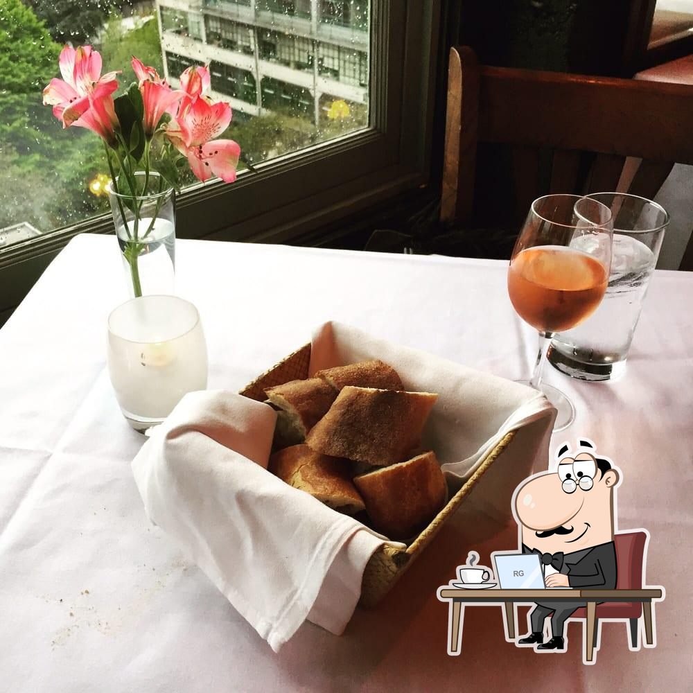 Maximilien Restaurant, Seattle - Restaurant menu, prices and reviews