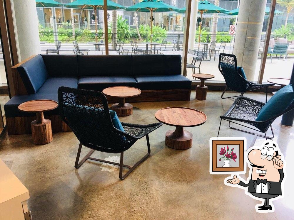 Two Tides Bar, Honolulu - Restaurant menu, prices and reviews