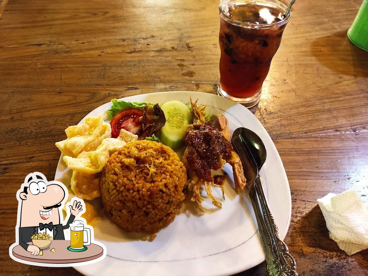Sawung Bambu KOKI ACEH cafe & resto, Tapak Tuan - Opiniones del restaurante
