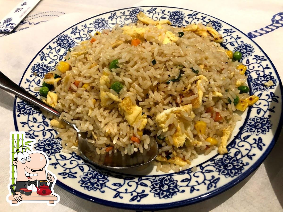 China Famous Foods 溢香居, Thera - Restaurant menu and reviews