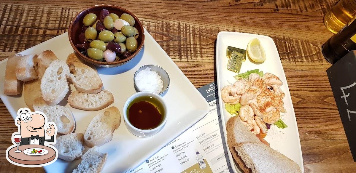 The Rayleigh Lodge in Rayleigh - Restaurant menu and reviews