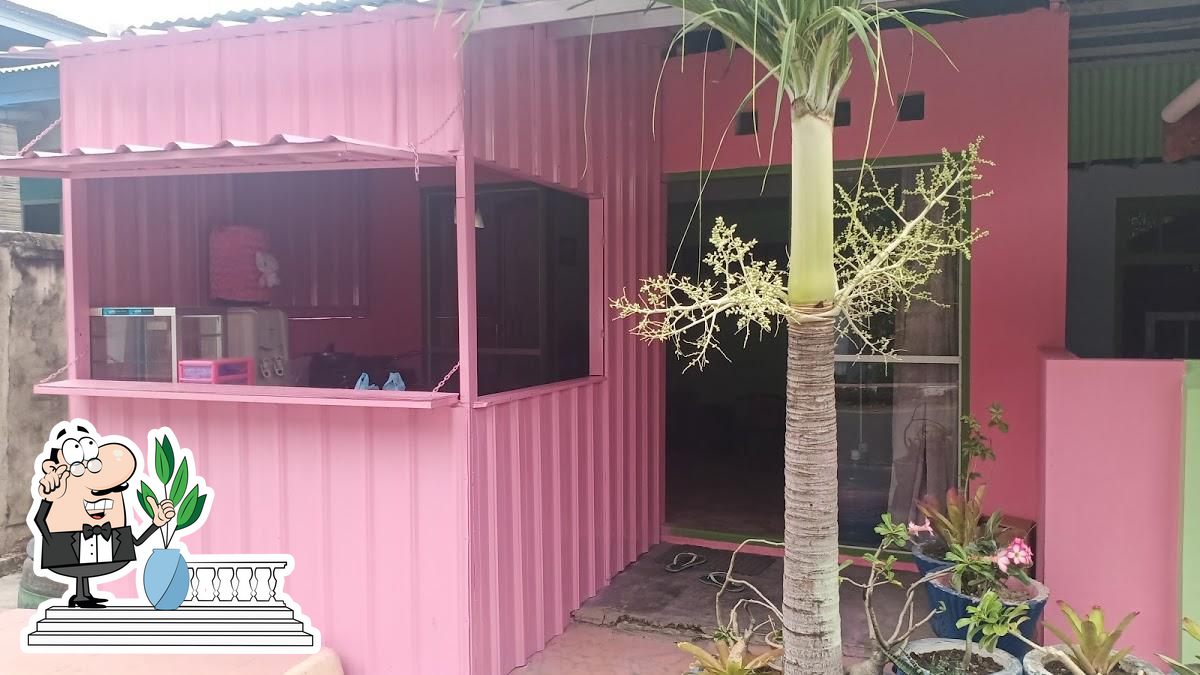 Drive thru booth pub & bar, Labuang