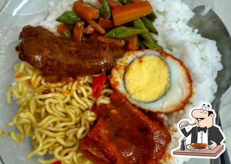 Sego pecel MBAK SUM restaurant, Surabaya - Restaurant reviews