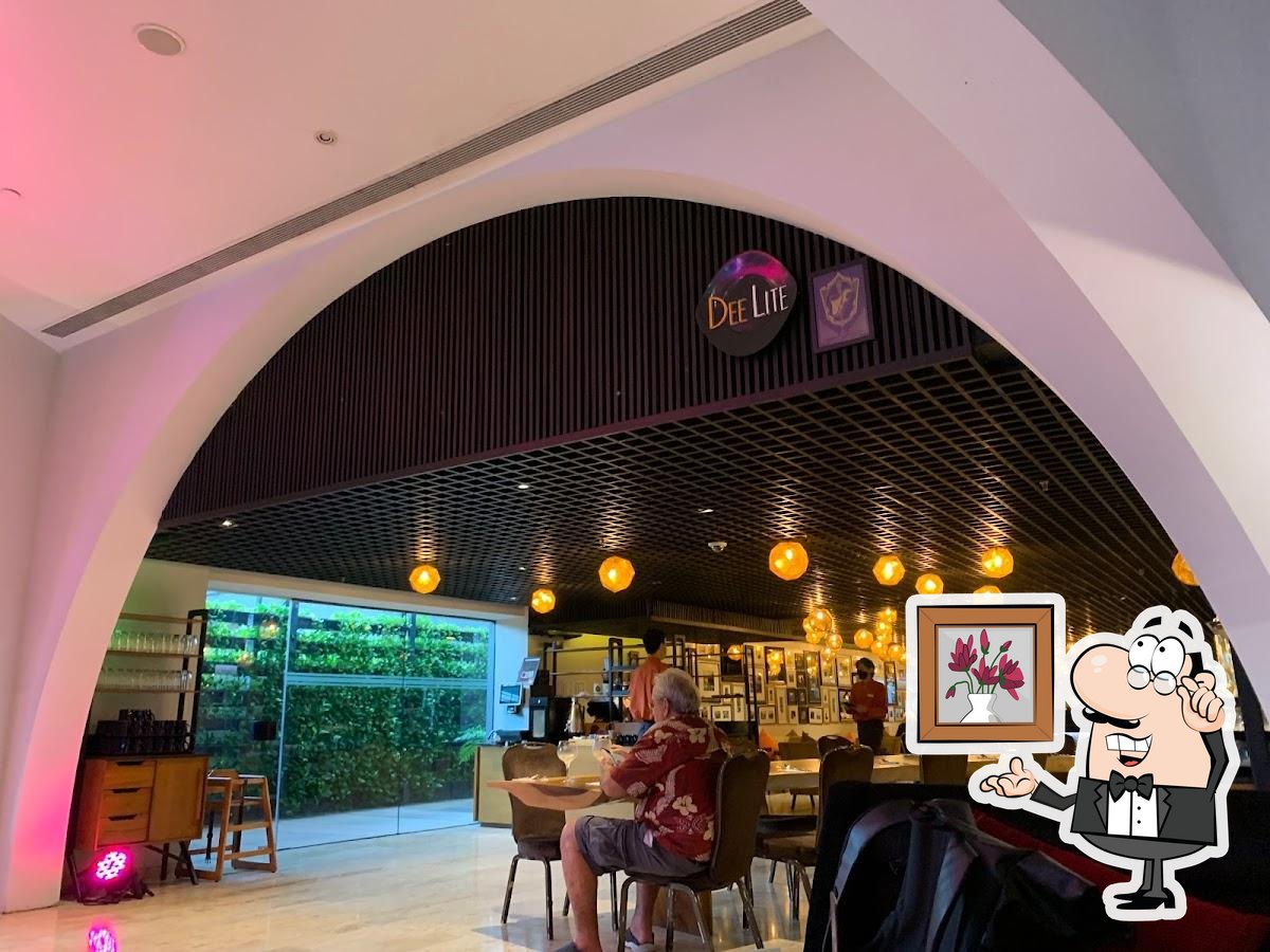 Dee lite restaurant, Bangkok - Restaurant menu and reviews