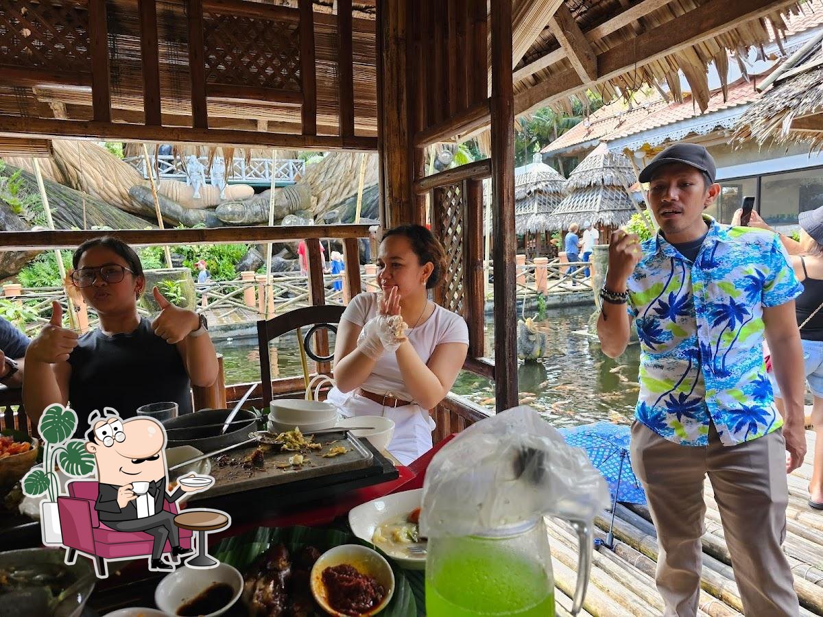 Isdaan Floating Restaurant, Bay - Restaurant menu, prices and reviews