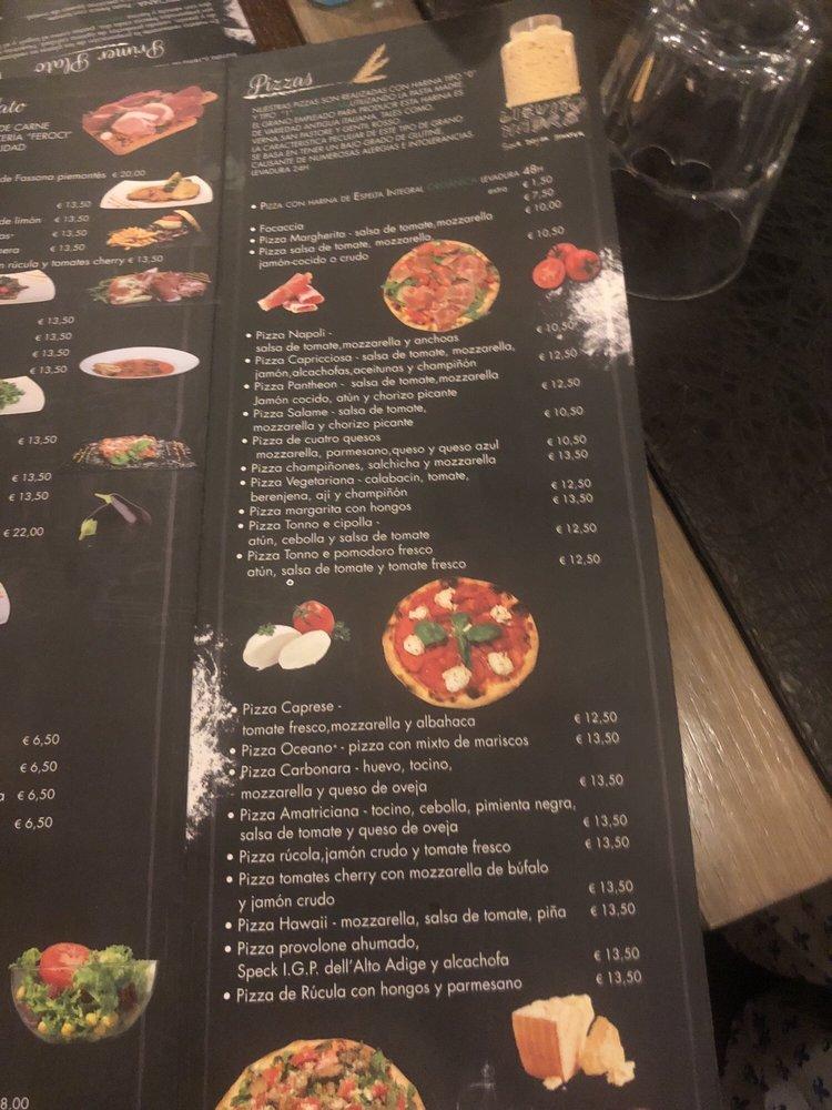 Menu at Pizza in Trevi pizzeria, Rome