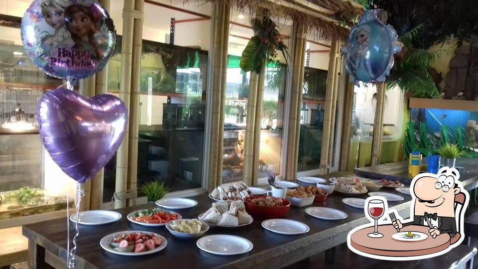 The Yellow Frog Cafe, 15 Moor Ln in Torquay - Restaurant menu and reviews