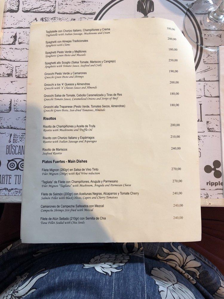 Menu at Trattoria del Centro restaurant, Playa del Carmen