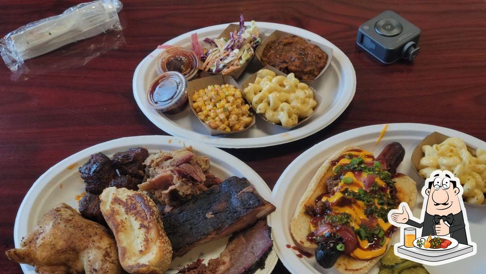 Oak & Smoke BBQ Company in Gonzales - Restaurant menu and reviews