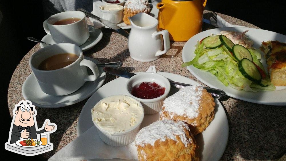 Bridge Coffee Shop, 17 Pulteney Bridge in Bath - Restaurant reviews