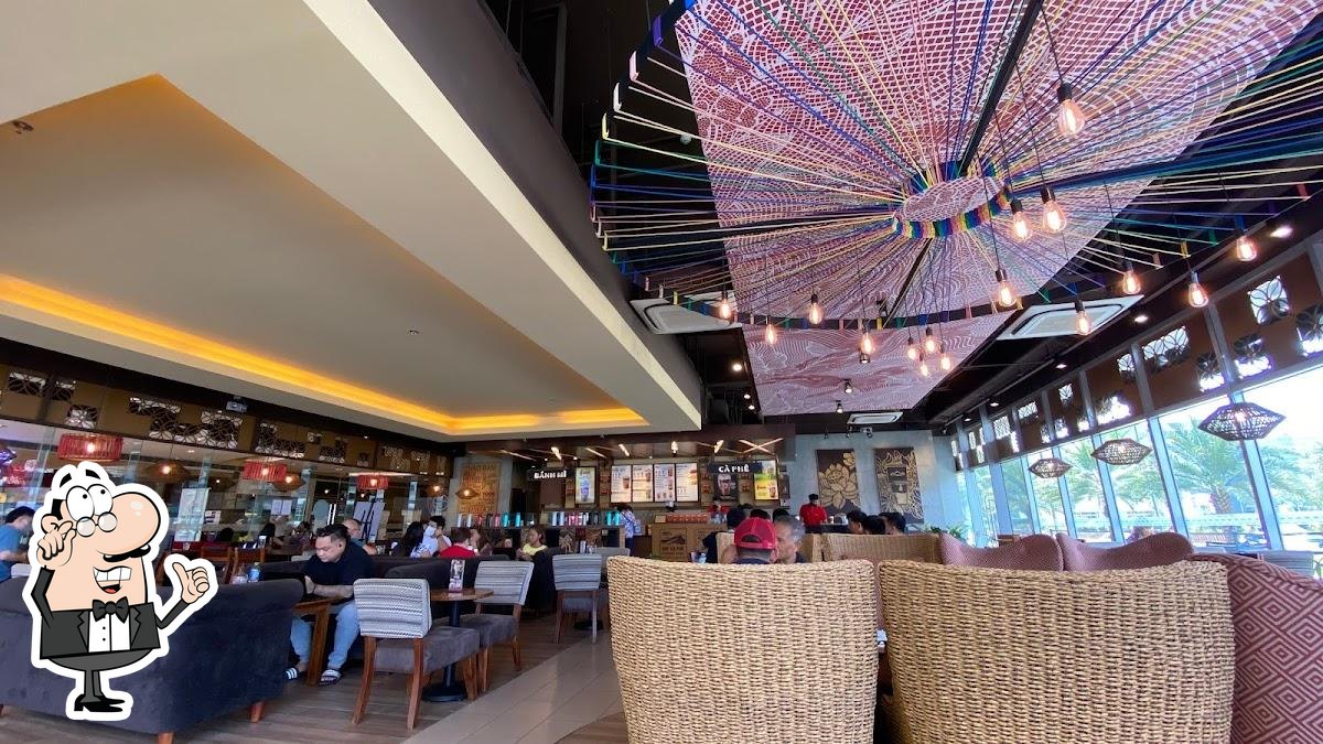 Highlands Coffee Double Dragon Plaza cafe, Pasay, GXPR+HGV - Restaurant ...