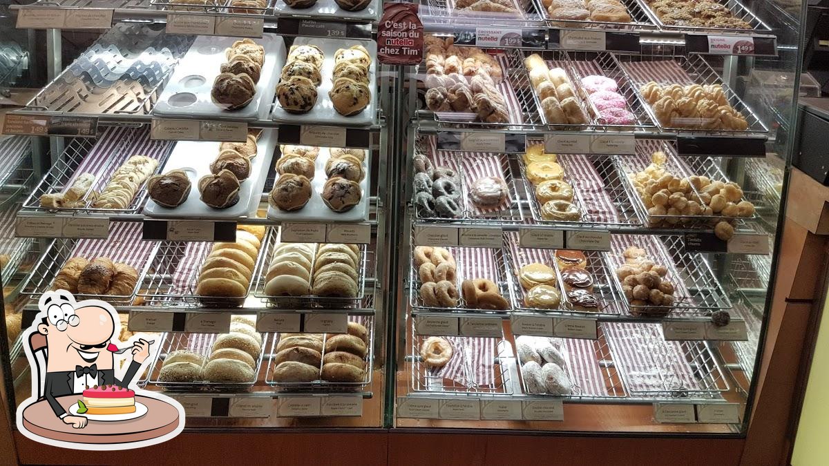 Tim Hortons, 666 Sherbooke Ouest in Montréal - Restaurant menu and reviews