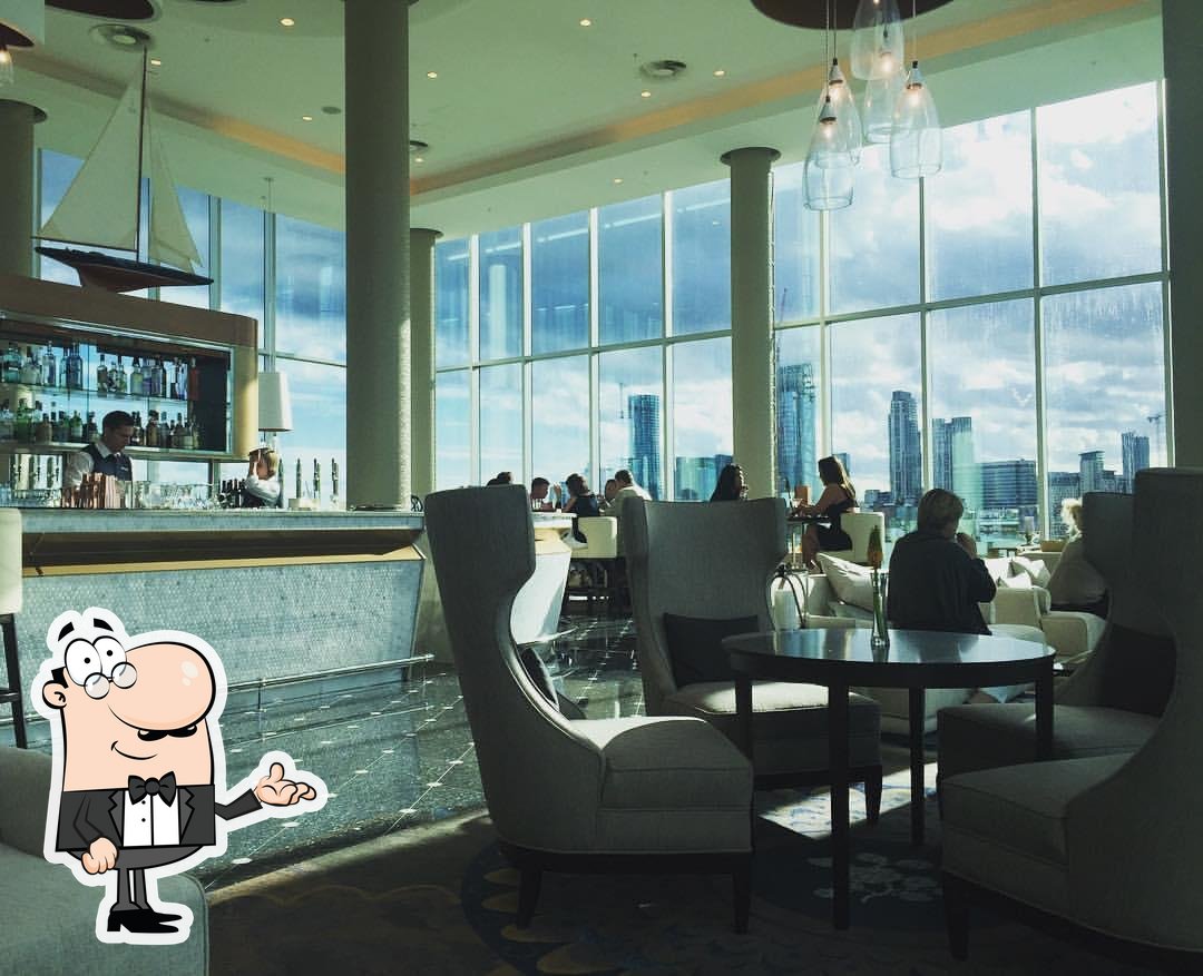 Clipper Bar, 1 Waterview Dr in London - Restaurant reviews