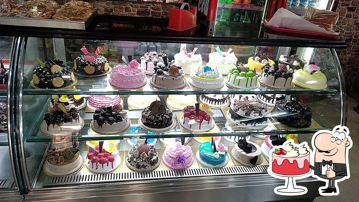 Balaji Sweets & Bakers, Lucknow, V2JR+Q5G - Restaurant reviews