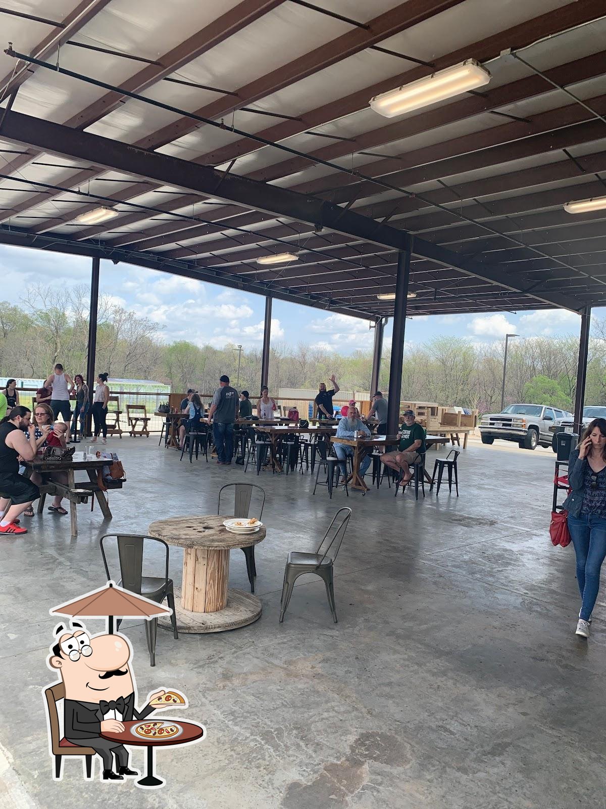 Stusquatch's Rockstar BBQ in Springfield - Restaurant reviews
