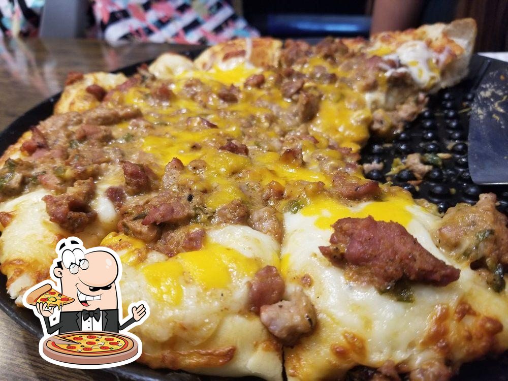 V.I.P. Pizza in Tulare - Restaurant menu and reviews