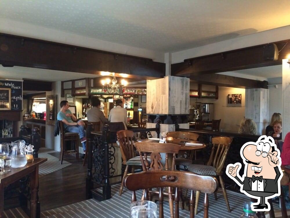 The Golden Pot in Eversley - Restaurant menu and reviews