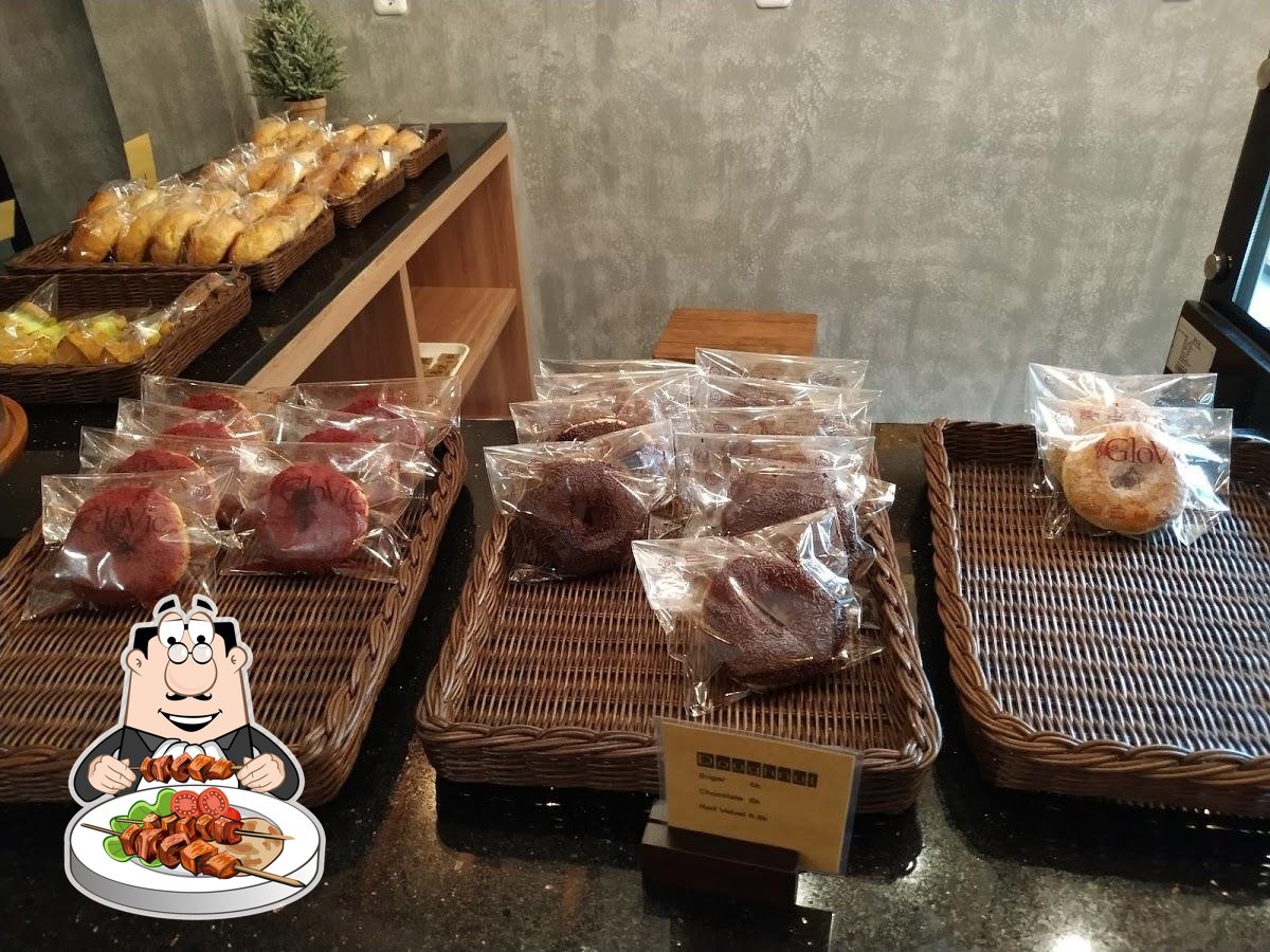 Glovic Bakery & Coffee Gatsu, Jember - Restaurant reviews