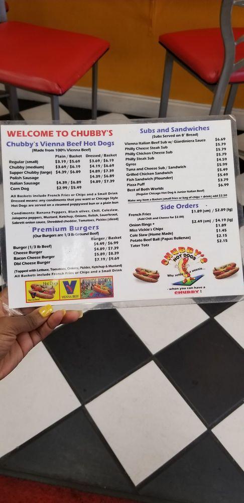 Menu at Chubby's Hot Dogs restaurant, Maitland, US-17