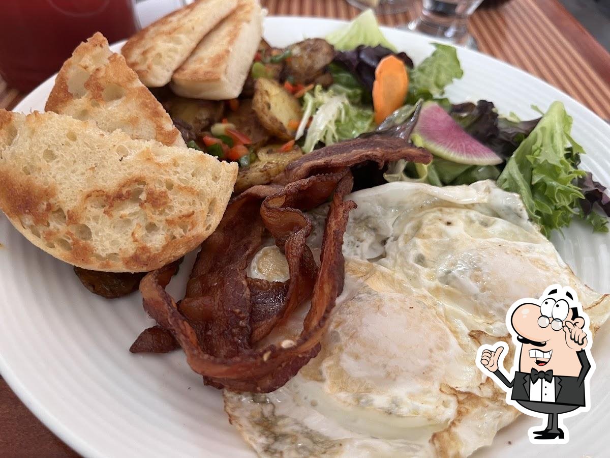 Skye Cafe & Bistro, Regina - Restaurant menu, prices and reviews