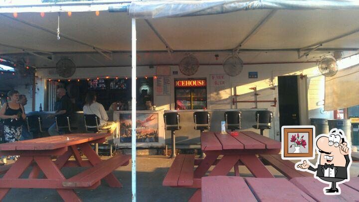 West Alabama Ice House in Houston - Restaurant menu and reviews
