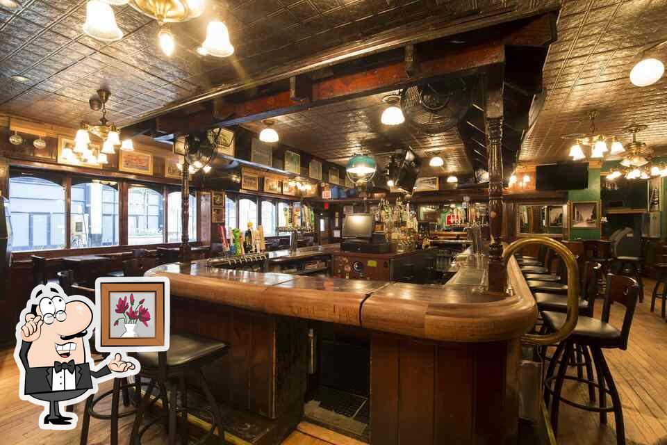 Pippin’s Tavern in Chicago - Restaurant menu and reviews