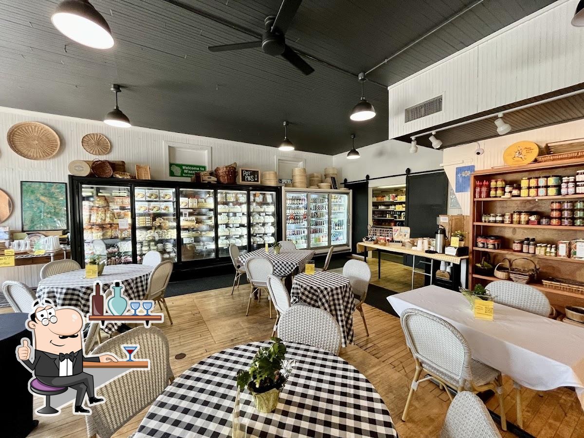 Larry's Market, Brown Deer - Restaurant menu, prices and reviews