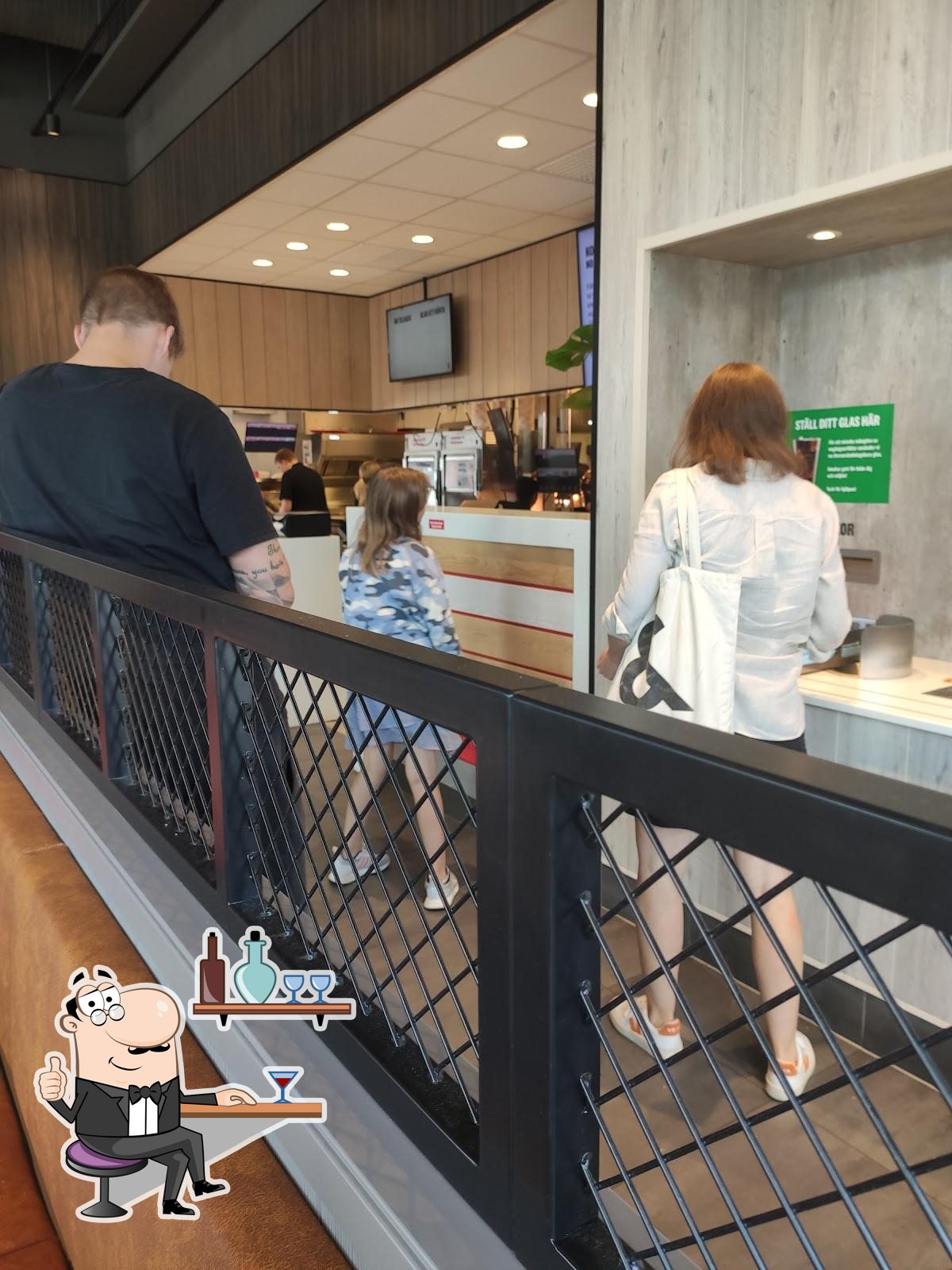 KFC, Mjölby - Restaurant menu, prices and reviews