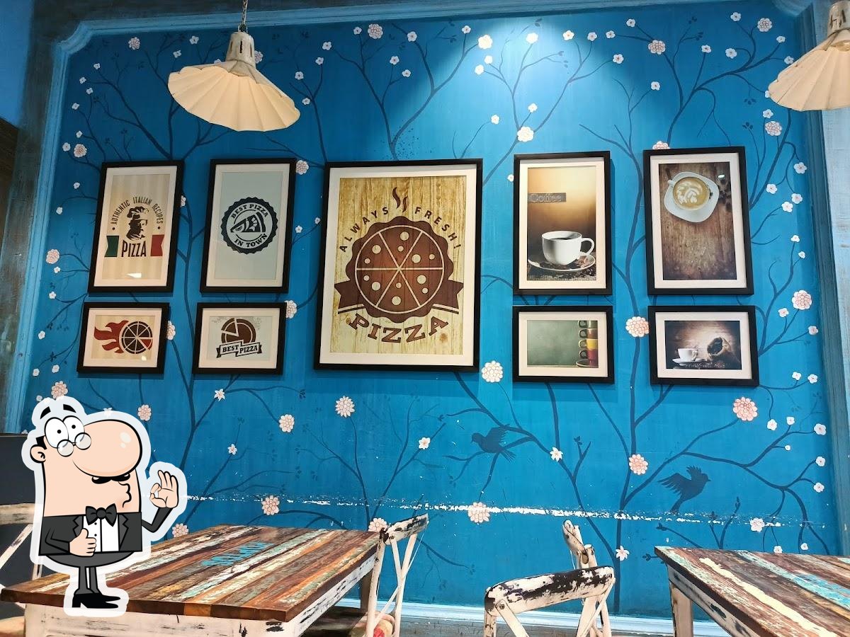 Poptos, Anand, at Gallops Food Plaza - Restaurant menu and reviews
