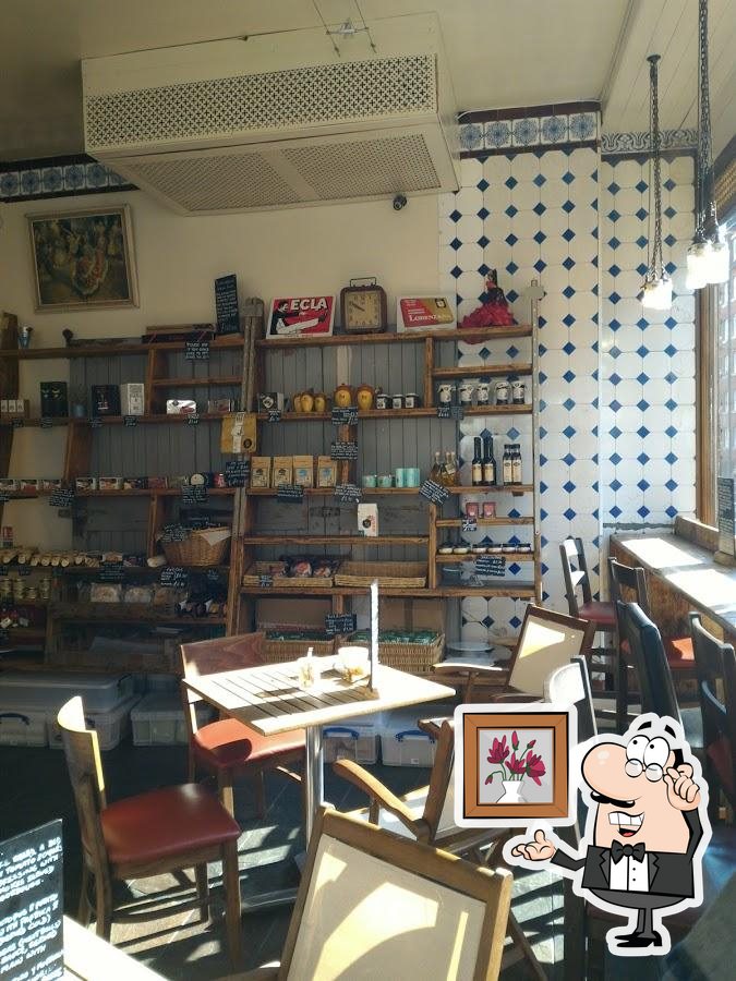 Valencia Cafe, London - Restaurant menu, prices and reviews