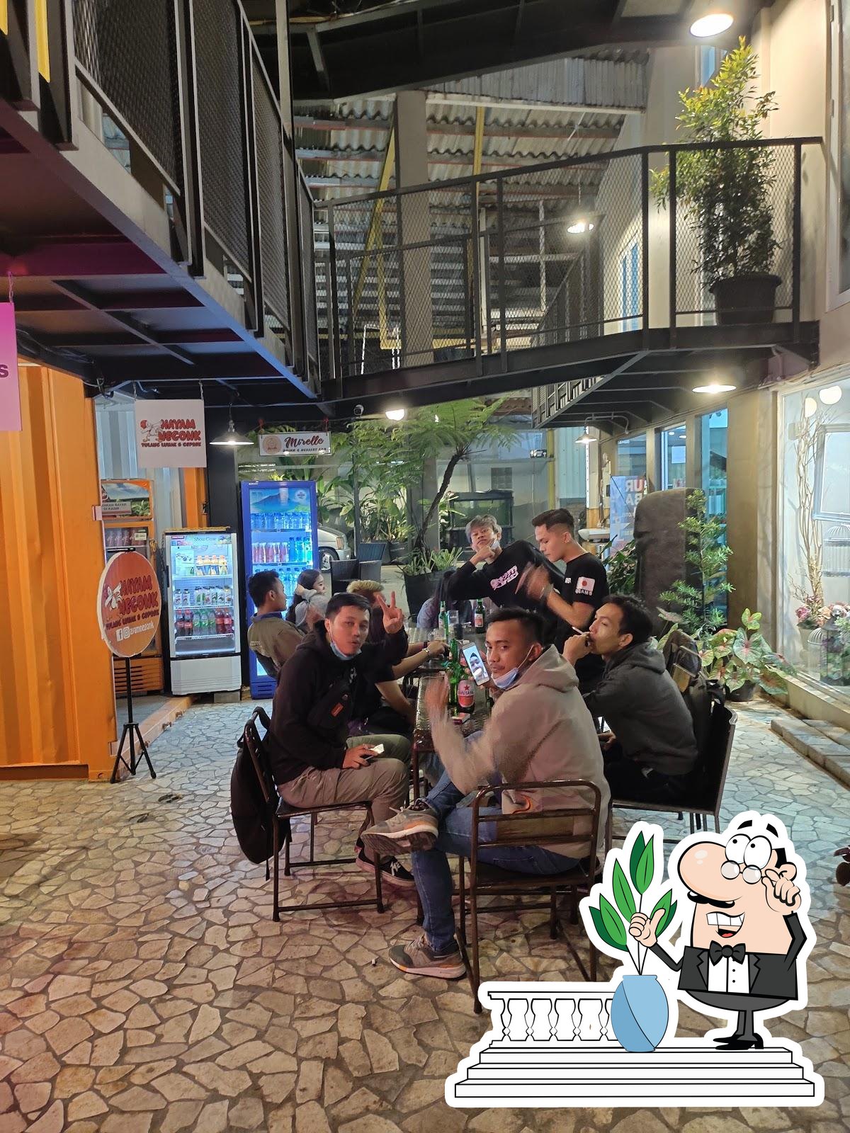 The Bond’s pub & bar, Bandung - Restaurant menu and reviews