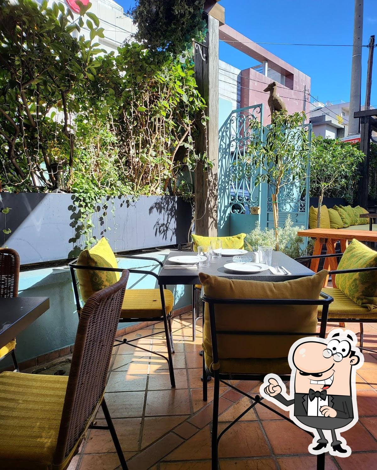 The Albion, Neo Psychiko - Restaurant menu, prices and reviews