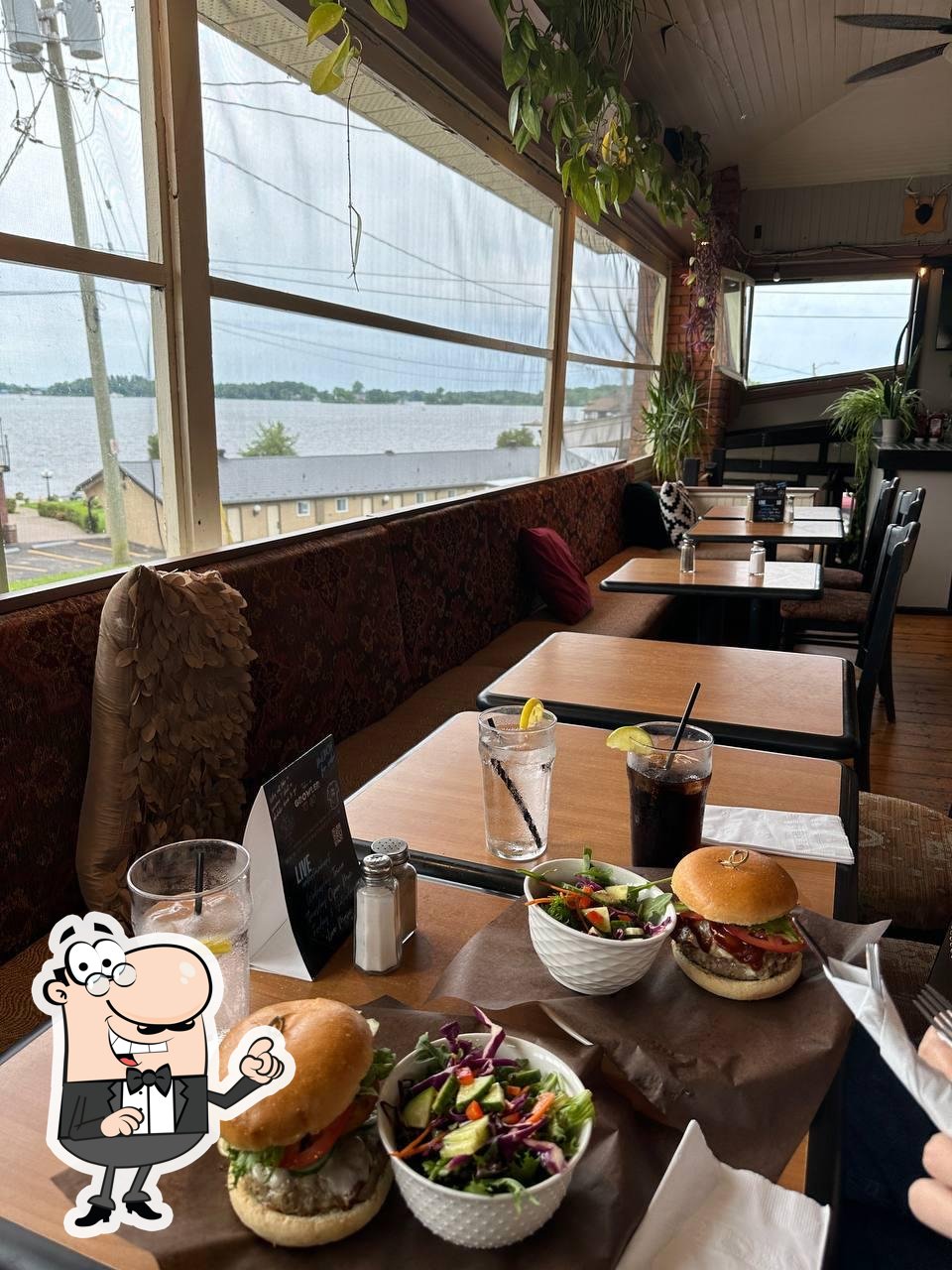 Stonewater Pub, Gananoque - Restaurant menu, prices and reviews