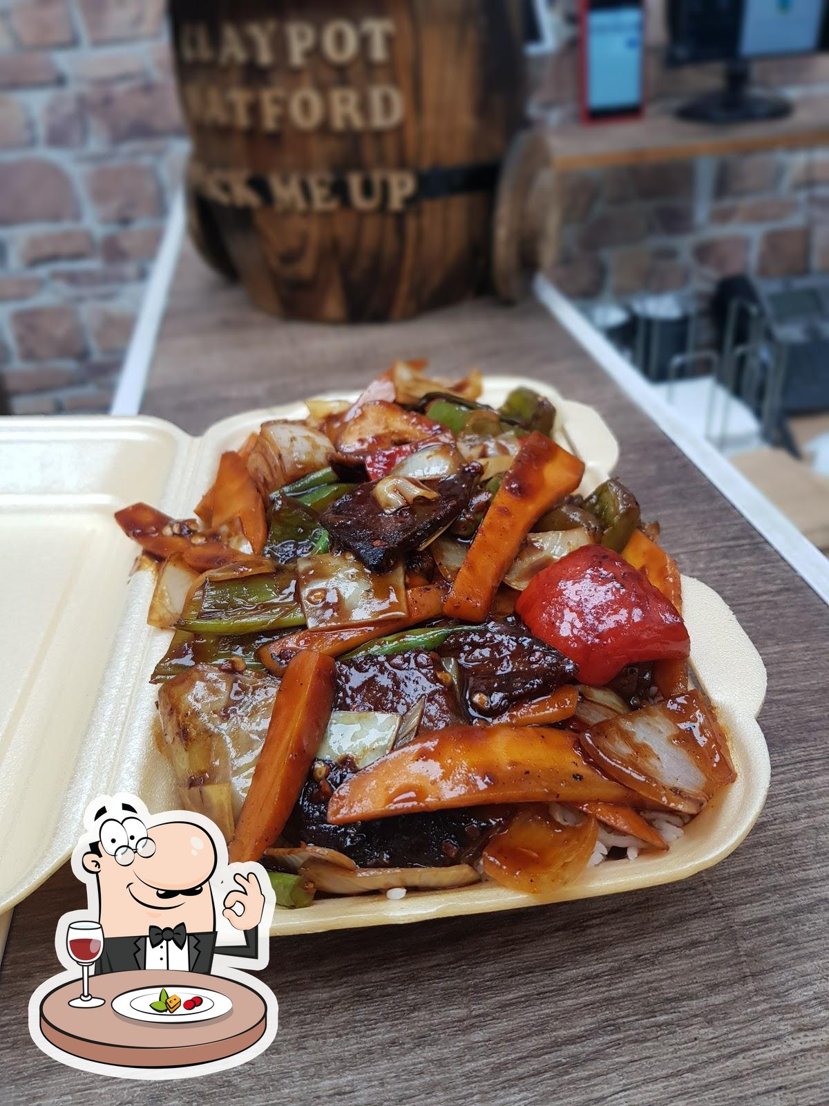Clay Pot, 251A Saint Albans Road in Watford - Restaurant menu and reviews