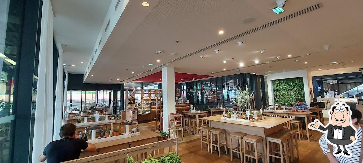 Starbucks Rajićeva cafe, Belgrad, Rajiceva shopping center ...