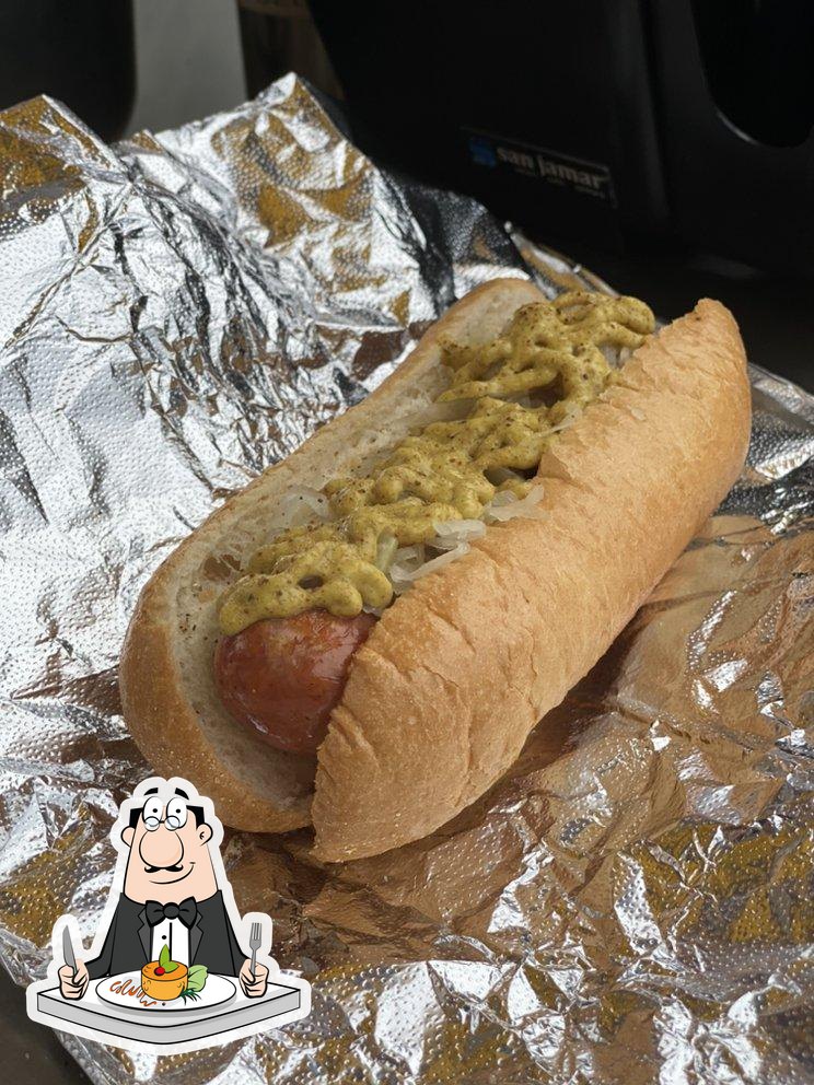 Split Top Dogs in Oklahoma City