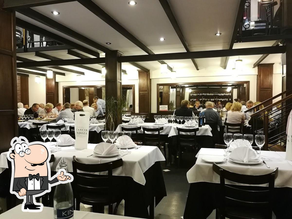 El Charrúa (Paseo Güemes) restaurant, Salta, Gral. Martin Güemes 186 ...