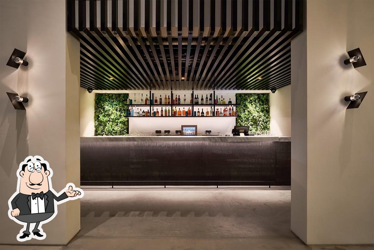 Train Beach Club, Dubai, LaMer beach - 2 A St - Restaurant reviews