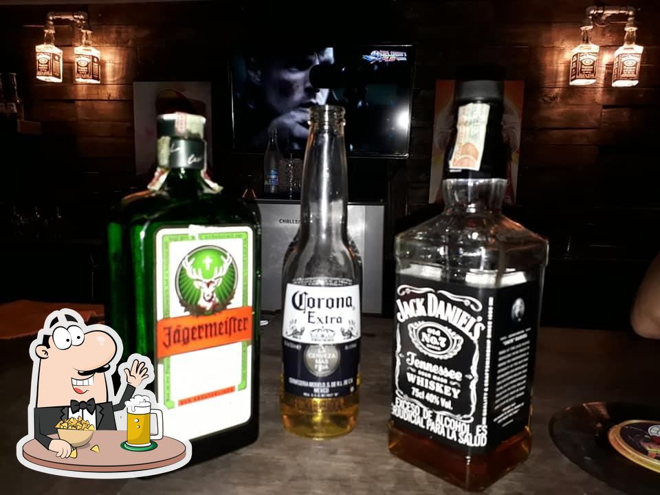 DELOREAN'S PUB, Bogotá - Opiniones del restaurante