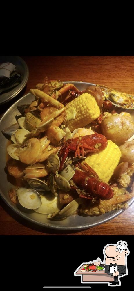 Blue Hook Cajun Seafood & Bar, 2244 N Webb Rd in Wichita - Restaurant ...