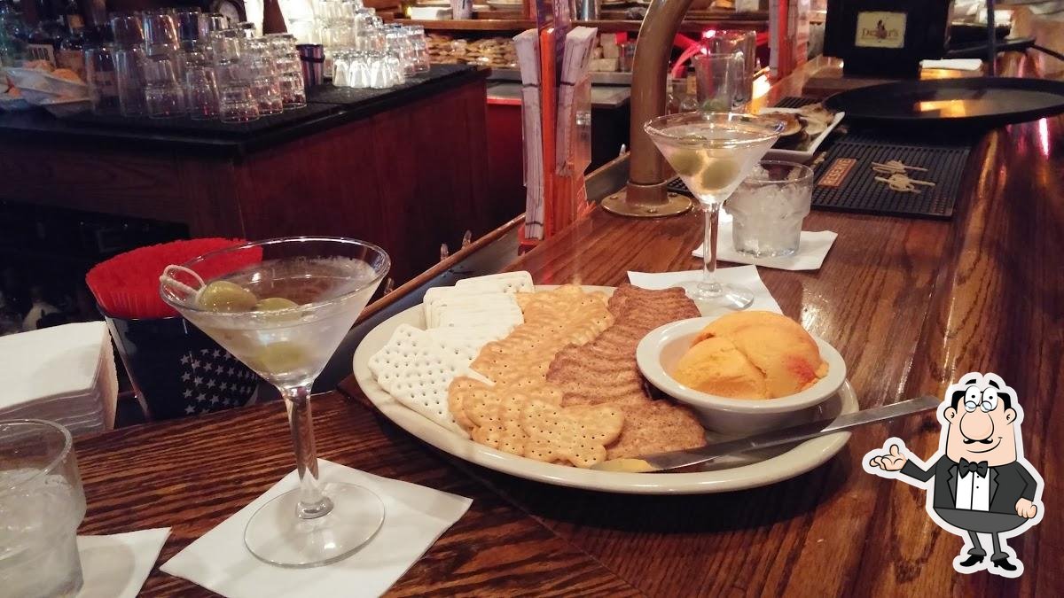 Alex's Place in Batavia - Restaurant menu and reviews