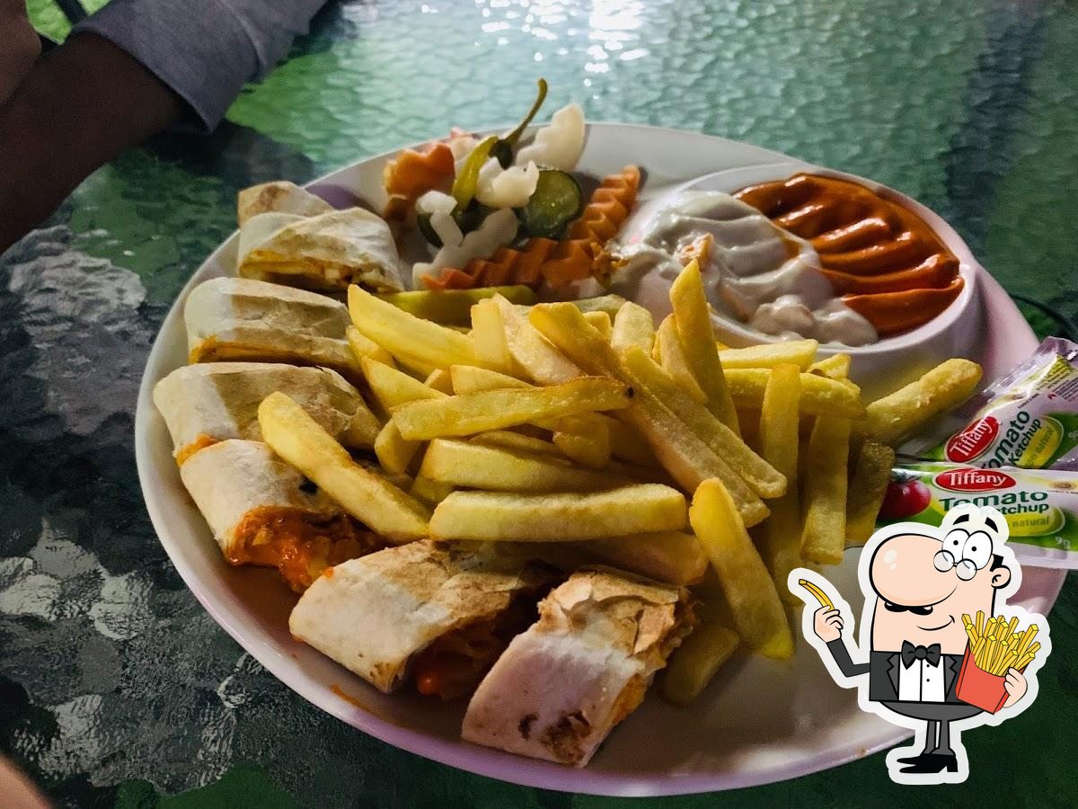 Al Maidan Shawarma restaurant, Ras Al-Khaimah - Restaurant menu and reviews