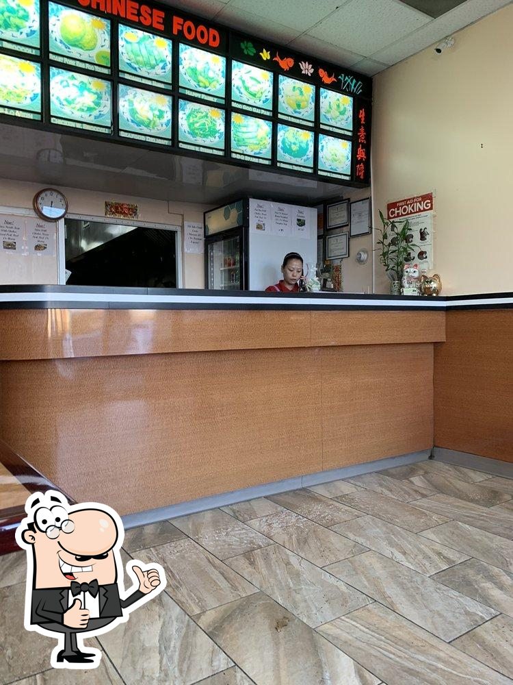 Winon Chinese Food in Commack - Restaurant menu and reviews